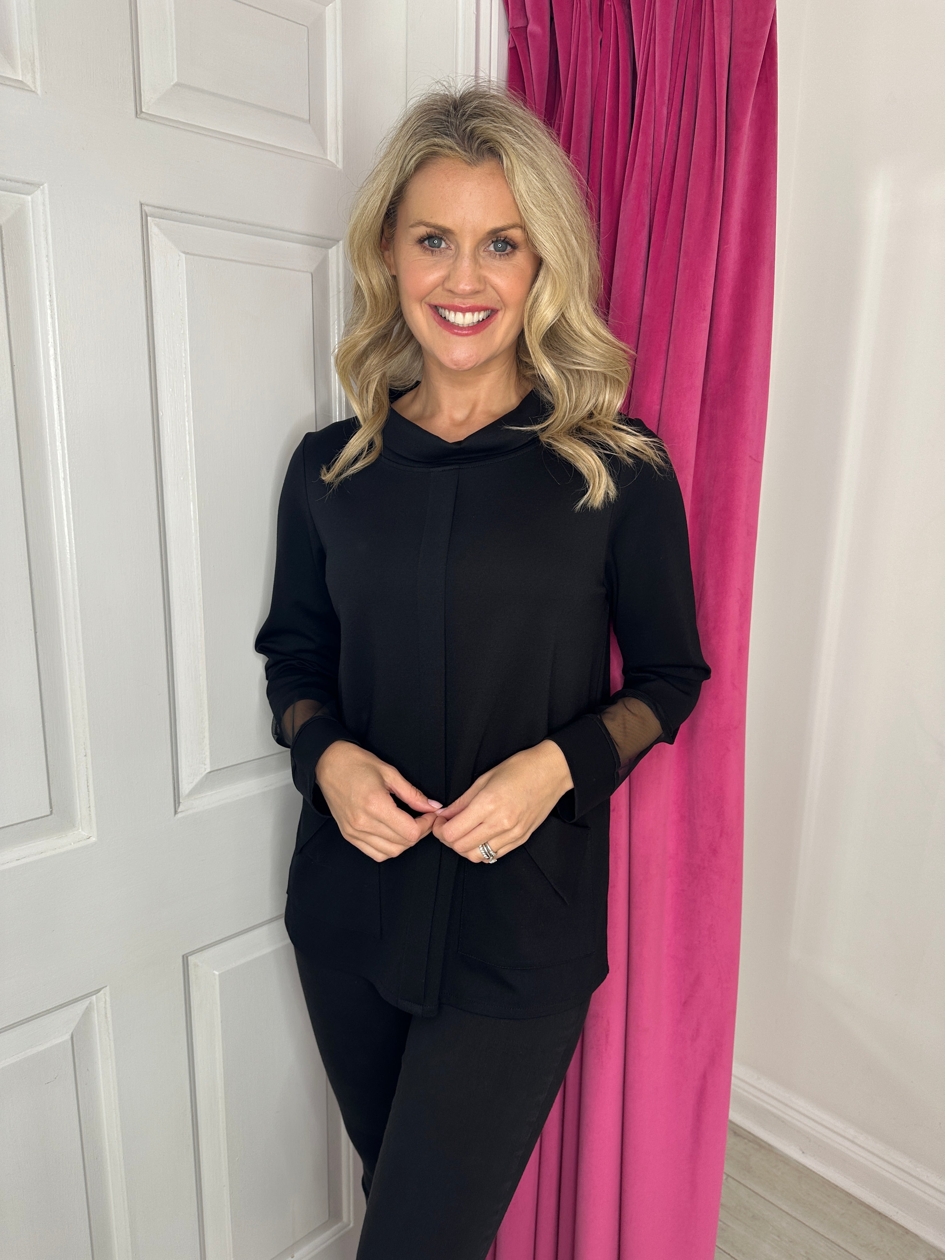 Black Slouch Pocket Top With Mesh Sleeve Detail – La Creme Boutique